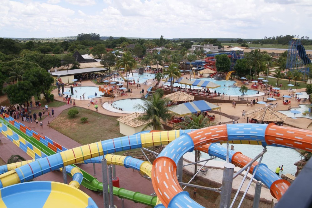 Eco Park inaugura Toboágua Skylight